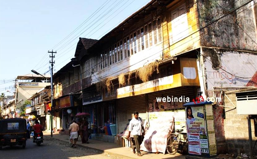 The Bustling Broadway | Ernakulam by Webindia123 Editor, Travel ...