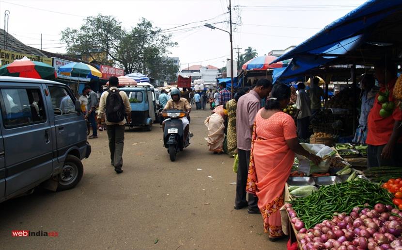 The Bustling Broadway | Ernakulam by Webindia123 Editor, Travel ...